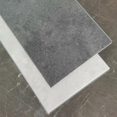 Cina Pavimenti SPC 100% ignifughi in PVC rigido, di base in vinile, a blocco clic, antiscivolo, impermeabile in vendita