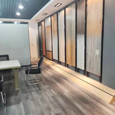 Cina 0.55mm Usura strato SPC pavimenti per tavole in 9'x48' dimensione della tavola in vendita