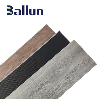 China Clique em SPC piso A escolha perfeita para impermeável Interlocking madeira dura Piso Plástico à venda