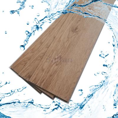 Cina Piastrelle di vinile impermeabili per interni con pavimenti laminati di spessore di 6 mm e rivestimento UV in vendita