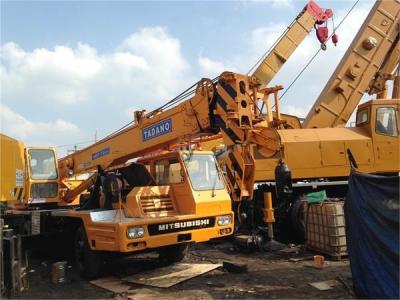 China Tadano TL-200E Used Truck Crane 20 Ton 3000+ Hours , Mobile Truck Crane for sale