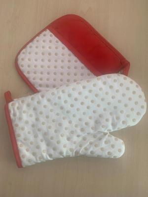 Cina Supporti resistenti ad alta temperatura di vaso e di Terry Cloth Oven Mitts con gli insiemi della tasca per la cucina in vendita