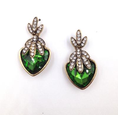 China venda el pendiente de moda del diamante artificial de la colección de la joyería de la boda de los colgantes de cristal reales del oído en venta