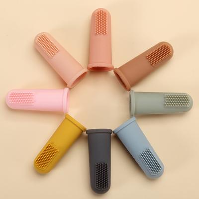 Cina Spazzolino da denti molle del dito del silicone del grado degli alimenti per bambini 0-6 mesi 6-12 mesi in vendita