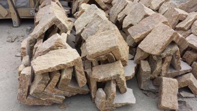 China Revestimiento natural de la cuarcita de la cuarcita de campo de la piedra de la cuarcita de la chapa al azar amarilla de oro de la piedra en venta