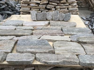China Revestimiento de piedra natural de piedra al azar de la piedra de campo de la cuarcita de la chapa de la cuarcita rosada en venta