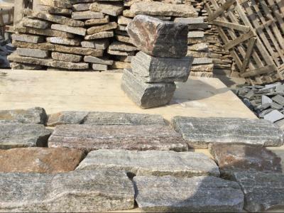 China Revestimiento de piedra natural de piedra al azar de la piedra de campo de la cuarcita de la chapa de la cuarcita rosada en venta