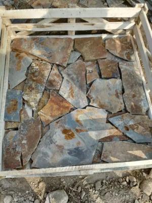 Chine La dalle aléatoire d'ardoise multicolore, Slate la pierre folle, aménageant la pierre en parc, dalle irrégulière à vendre