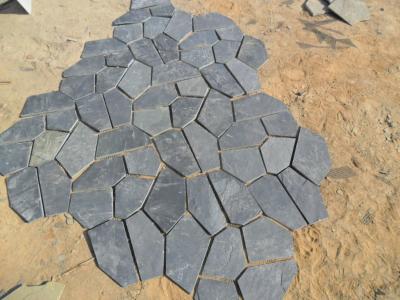 Chine Le patio naturel de dalle d'ardoise de dalle noire d'ardoise lapide le revêtement de mur de passage couvert de machines à paver de dalle à vendre