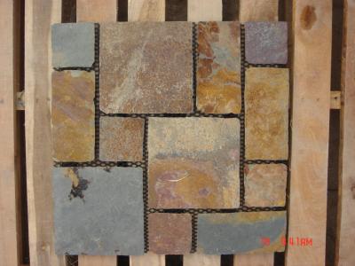 Chine Patios naturels divisés de passage couvert de dalle engrenés par ardoise multicolore de pavé d'ardoise de dalle de la Chine à vendre