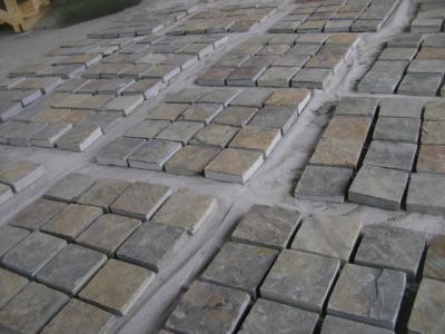 China Rusty Split Face Slate Flagstone Driveway Natural Slate Paving Stone Exterior Flagstone Walkway for sale
