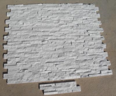 Chine Panneau naturel de la pierre Z de quartzite de neige de pierre de revêtement de quartzite de placage blanc superbe blanc de pierre à vendre