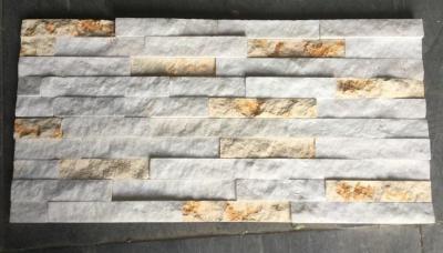 Chine Pierre de culture de marbre d'or blanc, Ledgestone de marbre naturel, panneau en pierre extérieur, placage en pierre d'intérieur à vendre