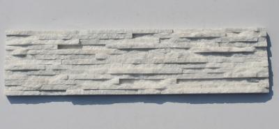 Chine Revêtement blanc de pierre de forme de cascade de quartzite de neige, placage extérieur de pierre de quartzite, panneau de mur d'intérieur à vendre
