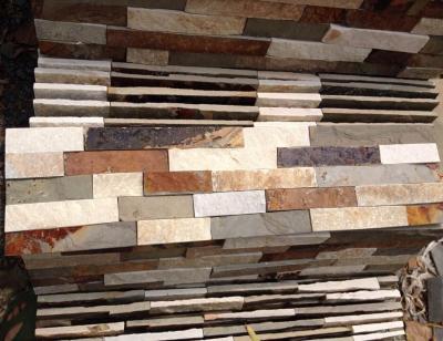 Chine L'ardoise rouillée a mélangé la pierre empilée par quartzite blanche, revêtement en pierre naturel, mur en pierre de registre extérieur à vendre