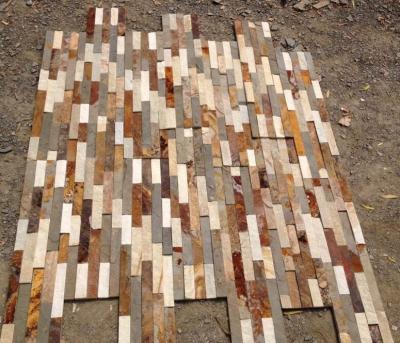 Chine L'ardoise rouillée a mélangé la pierre empilée par quartzite blanche, revêtement en pierre naturel, mur en pierre de registre extérieur à vendre