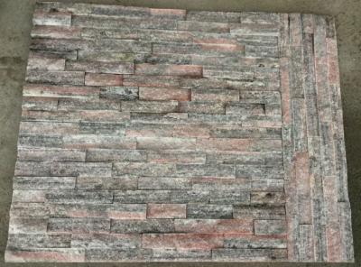 Chine Revêtement de pierre de quartzite de visage rugueux de pêche, pierre empilée par mur extérieur, mur en pierre de culture d'intérieur à vendre