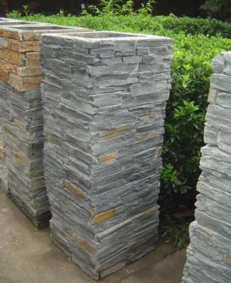 Chine La colonne noire d'ardoise, pilier en pierre naturel, pilier de Ledgestone, boîte aux lettres en pierre de charbon de bois, déclenchent le pilier noir à vendre