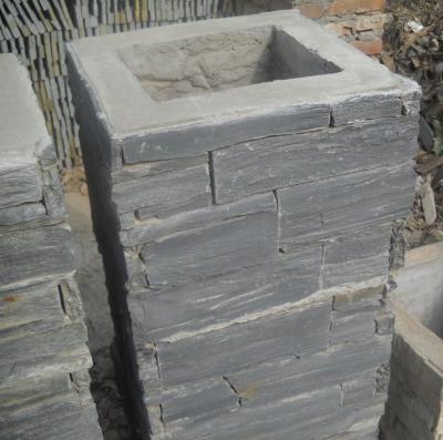 Chine La colonne noire d'ardoise, pilier en pierre naturel, pilier de Ledgestone, boîte aux lettres en pierre de charbon de bois, déclenchent le pilier noir à vendre
