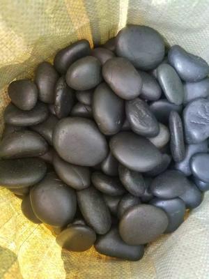 Chine Pierres noires polies de caillou, pierres noires de pavé, pierres noires de rivière, cailloux de rivière de pavé, aménageant des cailloux en parc à vendre