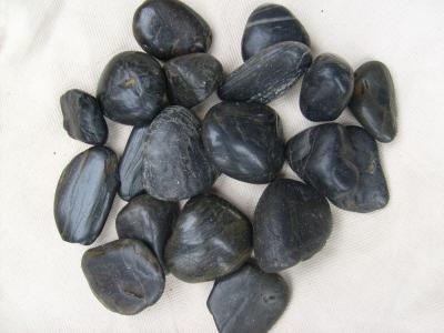 Chine Pierres noires polies de caillou, pierres noires de pavé, pierres noires de rivière, cailloux de rivière de pavé, aménageant des cailloux en parc à vendre