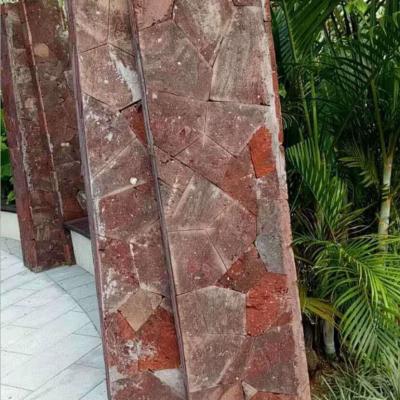 China Losa roja de la piedra de la lava, revestimiento de la pared de la losa del basalto, calzada roja de la losa, patios de la losa en venta