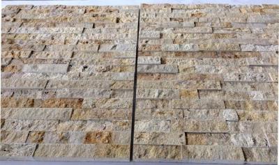 Chine Le travertin jaune Ledgestone, pierre de culture de travertin de la Chine, panneaux jaunes de pierre de chaux, marbrent la pierre empilée à vendre