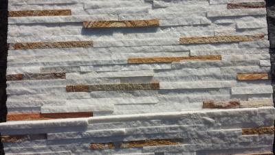 China Natürlicher Ministaplungsstein, Mischmaterialien/Farbwasserfall-Form Ledgestone, wirkliches Steinfurnier-blatt, Kultur-Stein, Steinplatte zu verkaufen