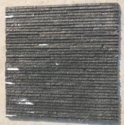 China Schwarze Galaxie-Granit-Wasserfall-Form Ledgestone, Granit-Ministaplungsstein, schwarzes Galaxie-Stein-Furnier-Blatt, Naturstein-Platte zu verkaufen