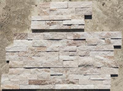 Chine Panneaux blancs comme le lait de pierre de quartzite, revêtement en pierre blanc en ivoire de Sclad 18x35cm, pierre empilée par blanc crème, placage en pierre blanc à vendre