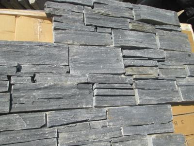 Chine L'ardoise de charbon de bois a cimenté le revêtement en pierre, pierre empilée par Zclad de noir de carbone, pierre noire de culture d'ardoise, panneaux en pierre naturels à vendre