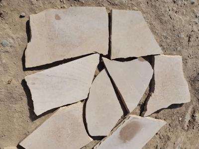 China Beige Limestone Honed Random Flagstone Walkway,Crazy Stone Patios,Irregular Flagstone Wall Cladding,Flagstone Waling,Flagstone Flooring for sale