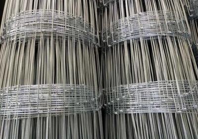 China Corrosion Resistance Hinge Joint Wire Mesh Used As Field Fence High Strength for sale