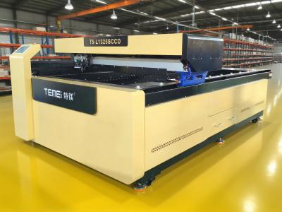 China Auto CAD Compatible 1325 Co2 Laser Cutting Machine With DSP Control System for sale