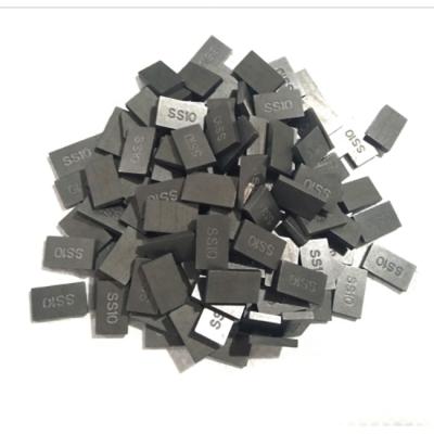China High TRS 2700 Mpa Low Porosity A02/B00/C00 Fine Grain Size 0.6-0.8 μm Tungsten Carbide Brazed Tips for Stone Cutting and Carving for sale