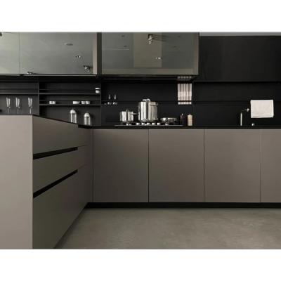 Chine Buffets modernes de Gray Glossy de buffet léger Handleless de PVC à vendre