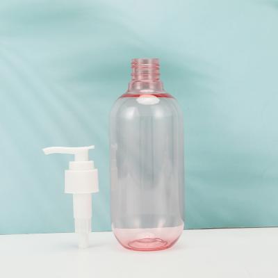 中国 Clear Surface Plastic Lotion Bottles in 250ml 300ml 500ml Capacity for Screen Printing 販売のため