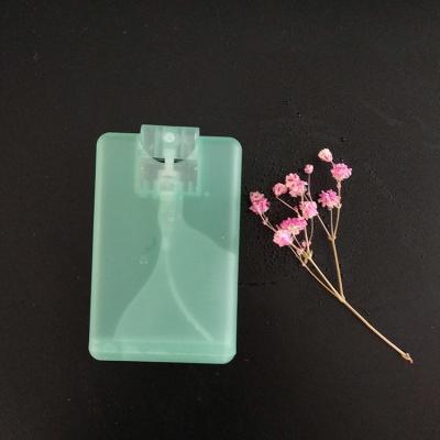 중국 둥근 선명한 PET 로션 병 사용자 정의 폼 30ml 50ml 60ml 볼륨 PE/HDPE 목걸이 판매용