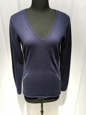 Cina Il pullover esile di misura di intarsio profondo del collo a V, donne tricotta il maglione del pullover con gli zecchini in vendita