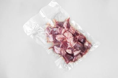 Cina Sacchetti medi 3mil 4mil 5mil 50-200mic di vuoto della barriera del PE di PA per carne fresca congelata o in vendita