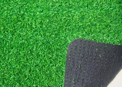 Cina Il PE di sguardo naturale di Mini Golf Artificial Grass ha arricciato il filato non tossico in vendita