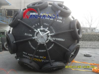 China Pára-choque pneumático de Yokohama do porto fácil da manutenção na doca de flutuação à venda