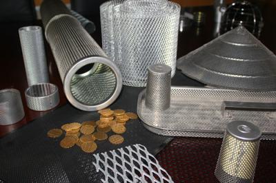 Cina Filtro perforato dal cono del cilindro del metallo e filtro conico dal filtro nella rete metallica in vendita