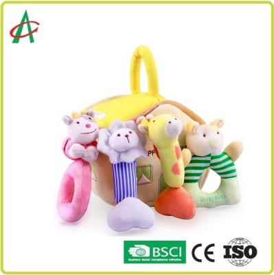 China Het Speelgoed van de de Plucherammelaar van ASTM Huggable met pp-Gevuld Katoen Te koop