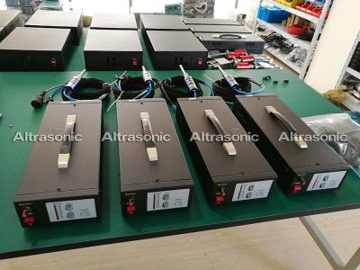 Cina tipo di rivettamento ultrasonico termoplastico di titanio portatile della pistola della saldatrice 35Khz in vendita