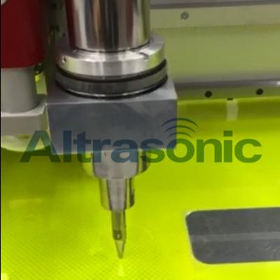 Chine découpeuse 30KHz ultrasonique avec lame titanique/remplaçable à vendre