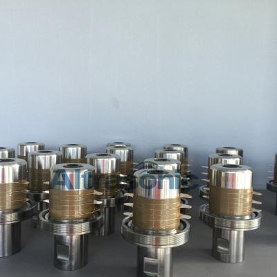 Chine Convertisseur ultrasonique matériel adapté aux besoins du client d'alliage titanique avec 6pcs 20Khz en céramique à vendre
