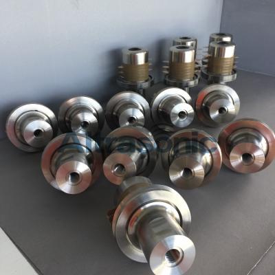 Chine Convertisseur ultrasonique matériel adapté aux besoins du client d'alliage titanique avec 6pcs 20Khz en céramique à vendre