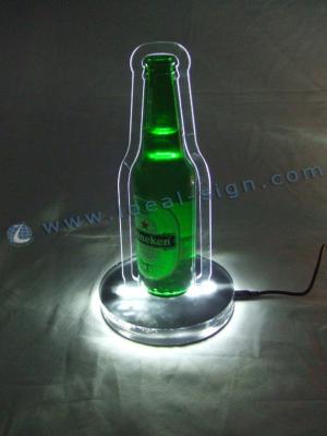 Cina esposizione accesa della bottiglia del liquore in vendita