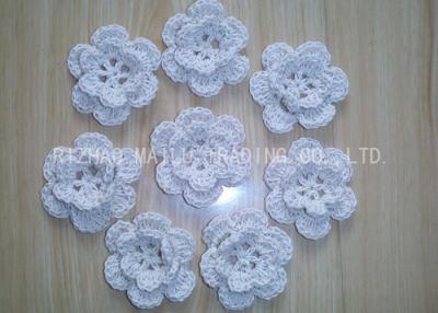 China A flor feita malha pequena branca de 6 pétalas lavável faz crochê o Applique da flor para o cabelo à venda